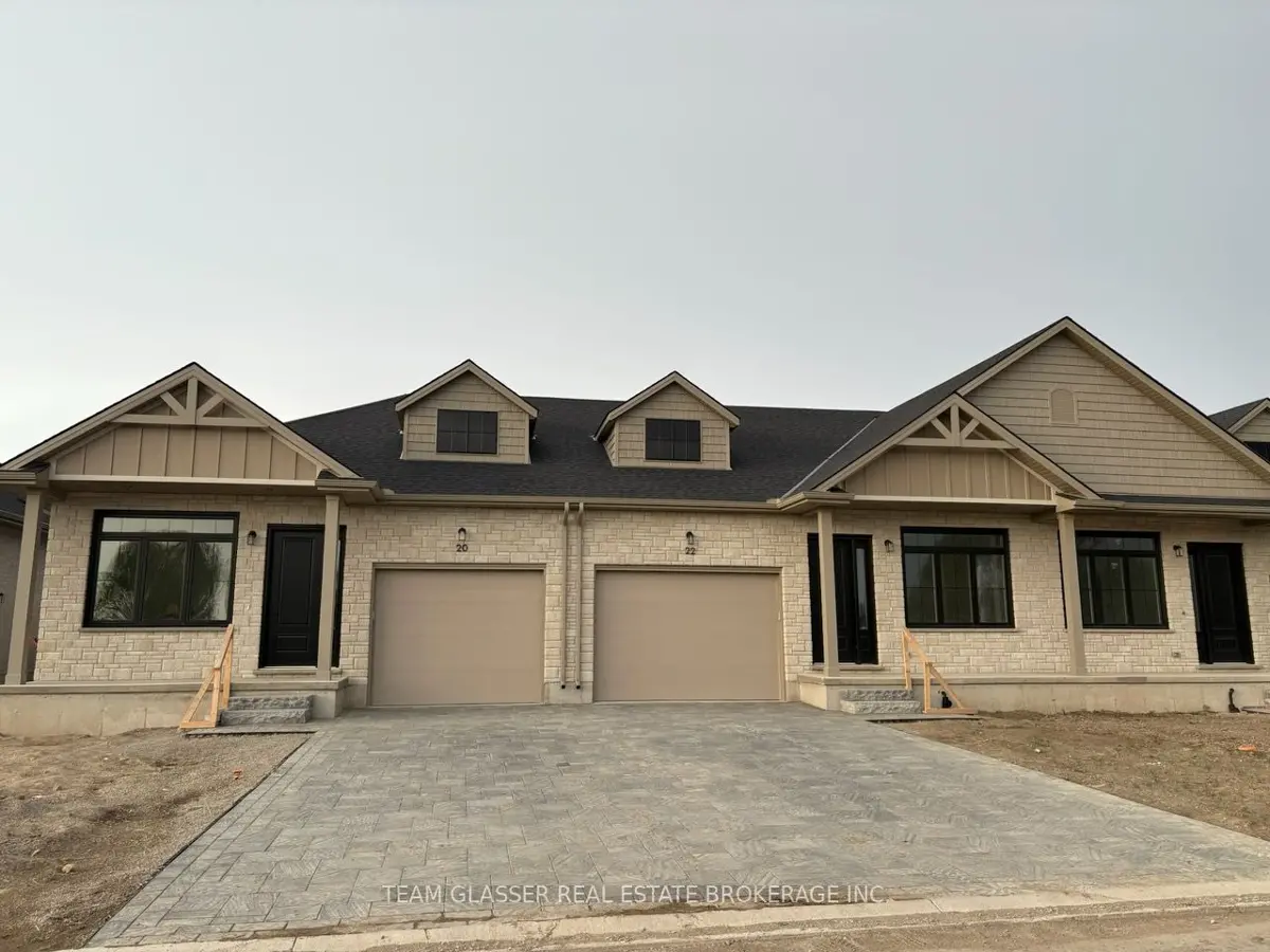 32 Dearing Drive, Lambton Shores, Ontario N0M1T0 For Sale | HouseSigma